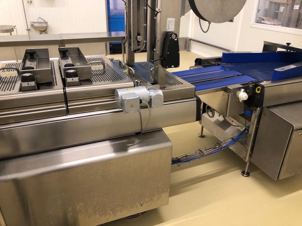 Multivac R535 thermoformer - Food Machinery Holland