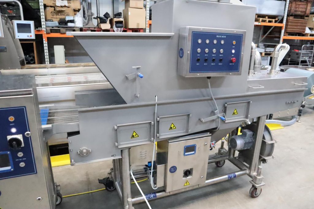 Hiwell battering and breading line - Food Machinery Holland