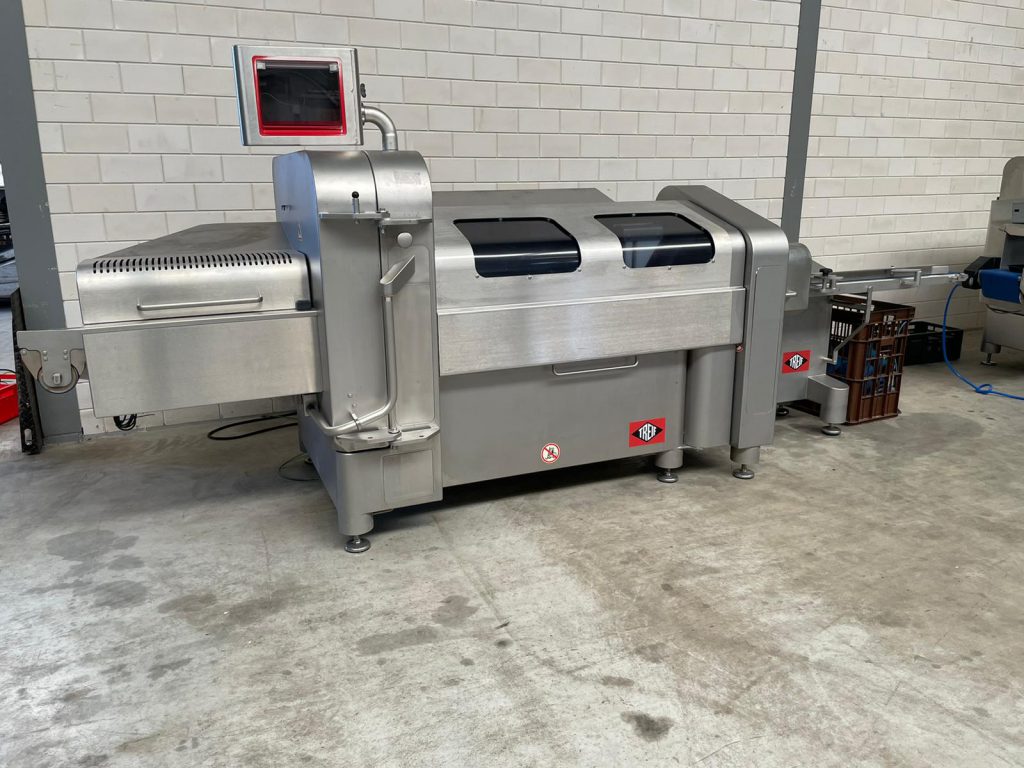 Treif Falcon Conti portion cutter from 2011 - Food Machinery Holland