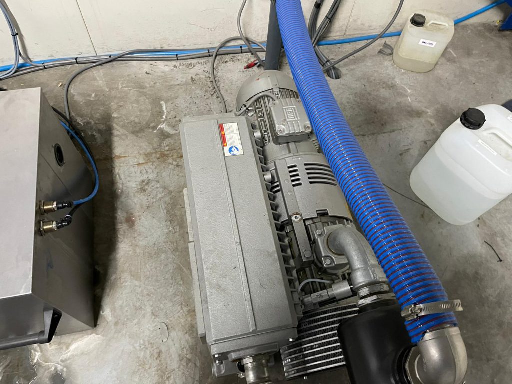 2015 Variovac Primus thermoformer - Food Machinery Holland